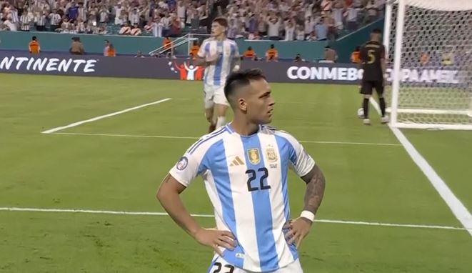 2-0! Lautaro Martinez scores twice as Argentina ace Peru