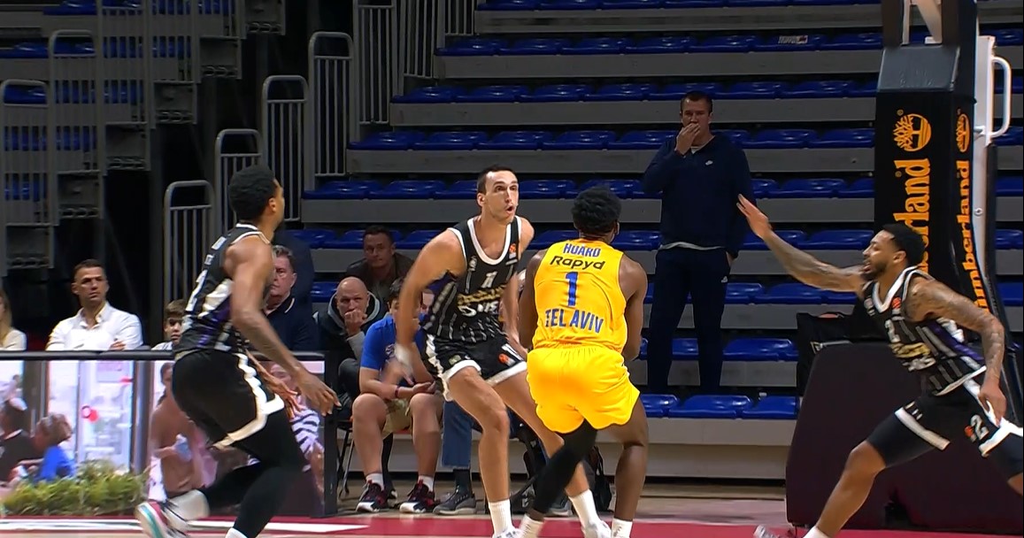 Watch Live Basketball Streaming, Live Scores, Highlights & Videos ...